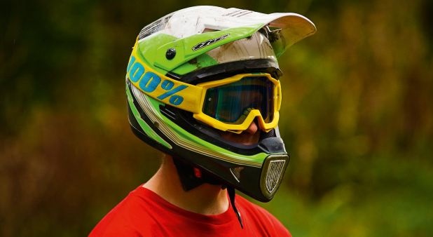 Best Full Face Helmets Reviewed for Safety in 2024 | DrivrZone.com